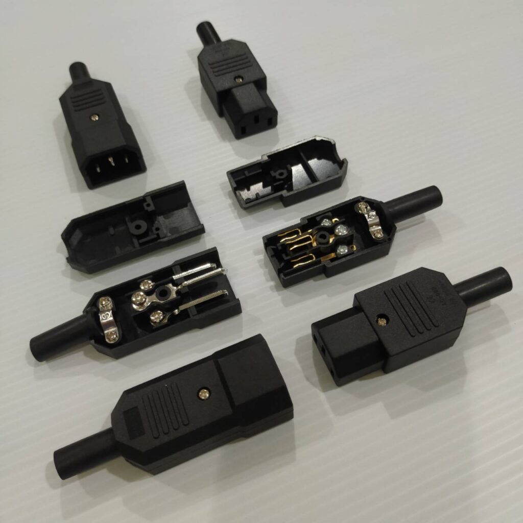 ปลั๊ก ต่อสายไฟ ปลั๊กเสียบ ซ็อคเก็ต AC Power Plug Connector Adapter PDU ...