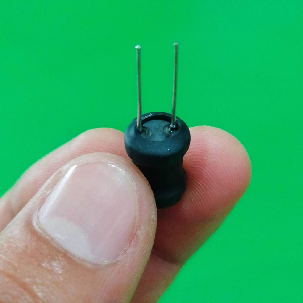 ตัว L ตัวเหนี่ยวนำ คอยล์ทองแดง I-Inductor DIP 0810 100uH 150uH 220uH ...